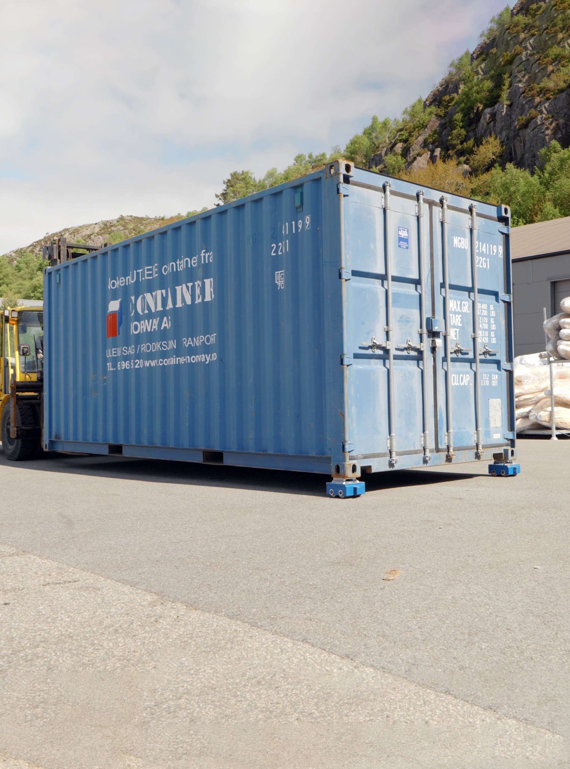Larveføtter 4 tonn til container - Wee.no