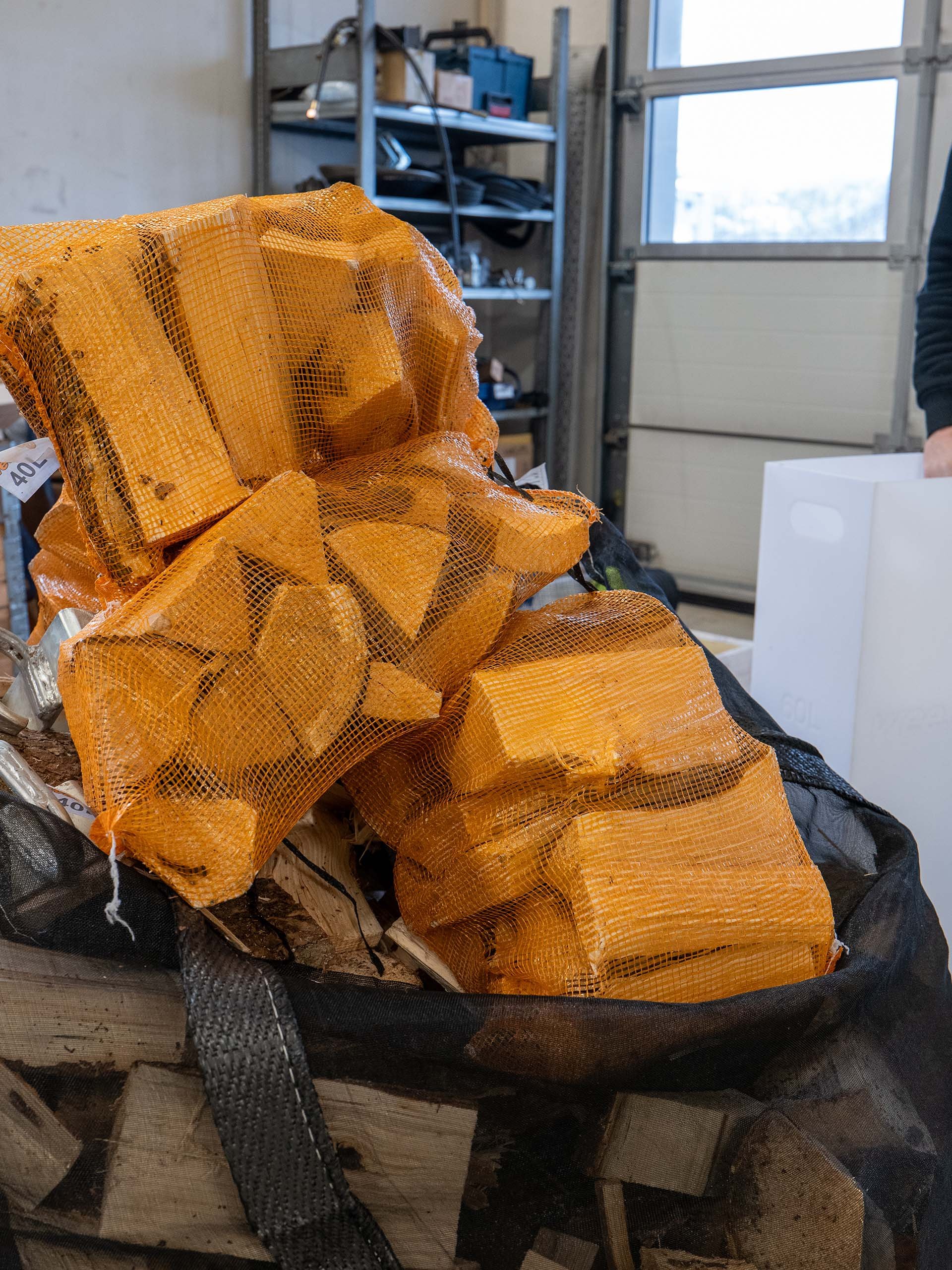 Sekkekanal for vedsekk 40L - Wee.no