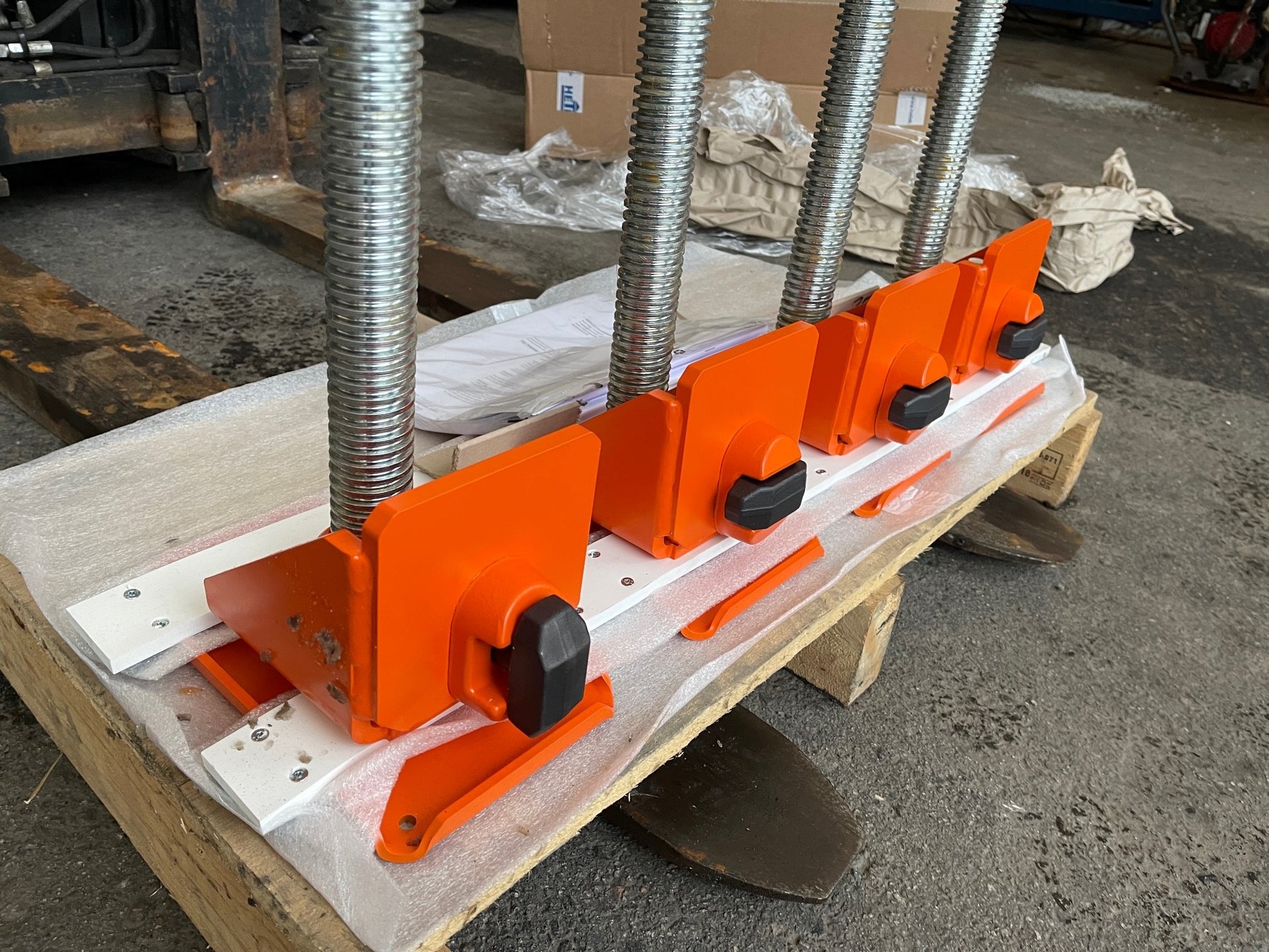 Løftejekk for container - Wee.no