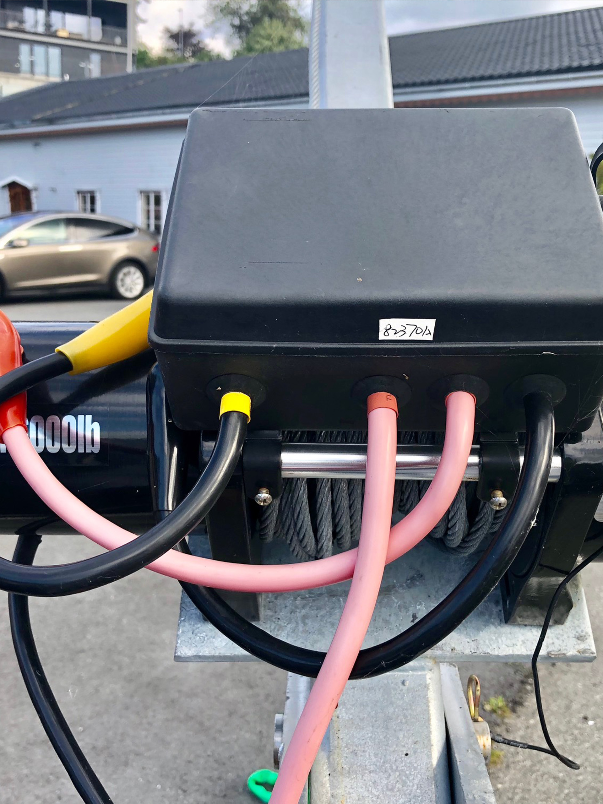 Elektrisk vinsj 2700 kg 20 meter wire - Wee.no