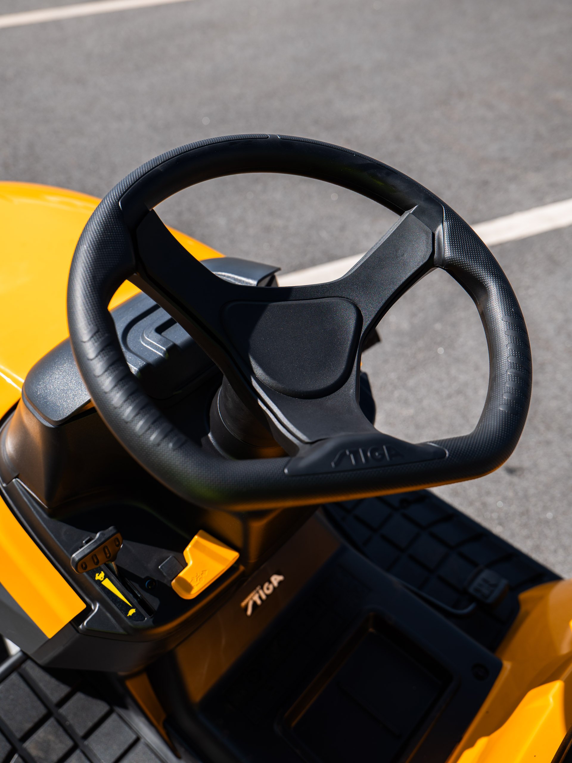 Hagetraktor Stiga Estate 384 ST 450 - Wee.no