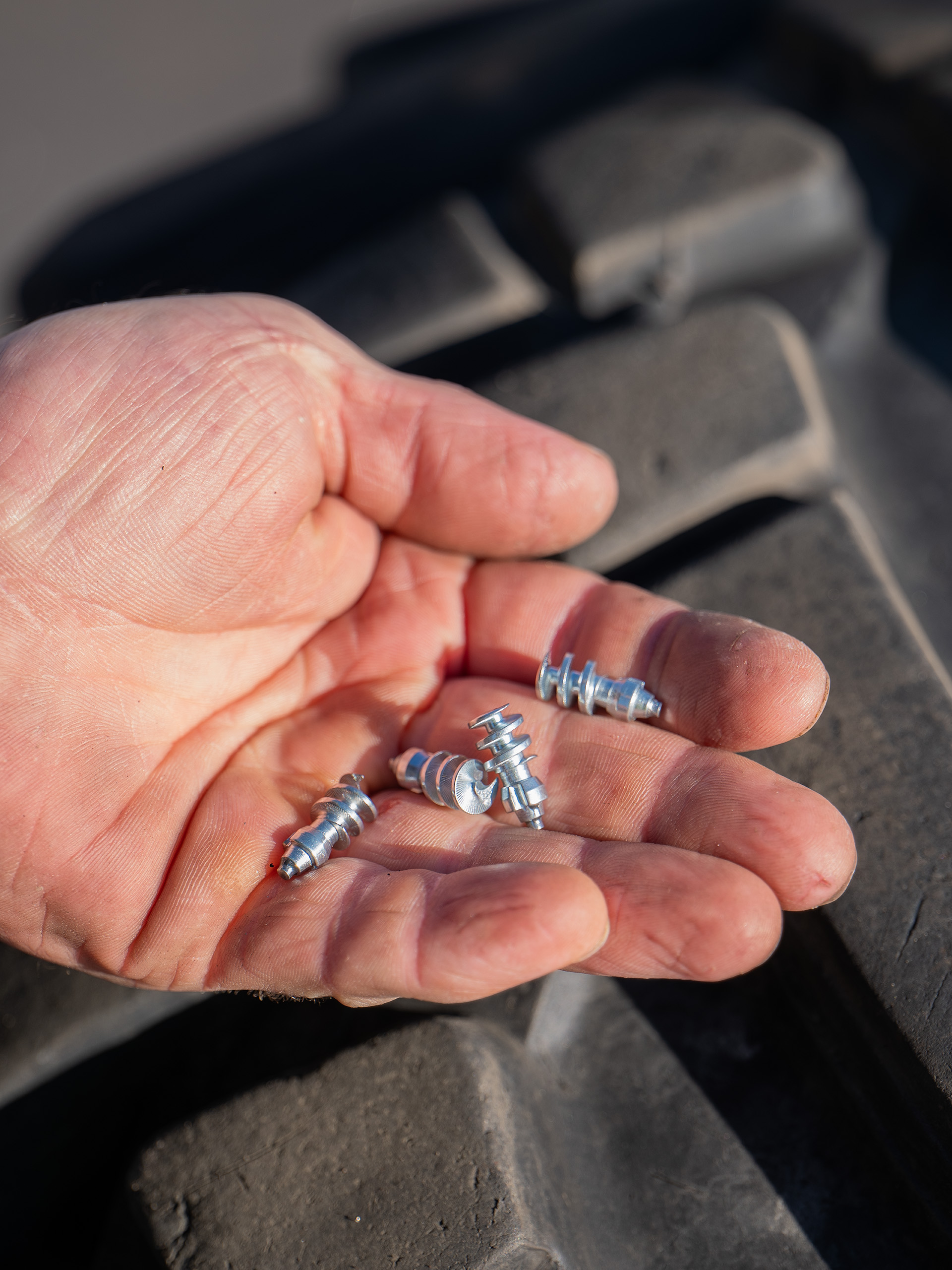 Pigger til dekk 7,9x16,6mm poser 100 stykk - Wee.no