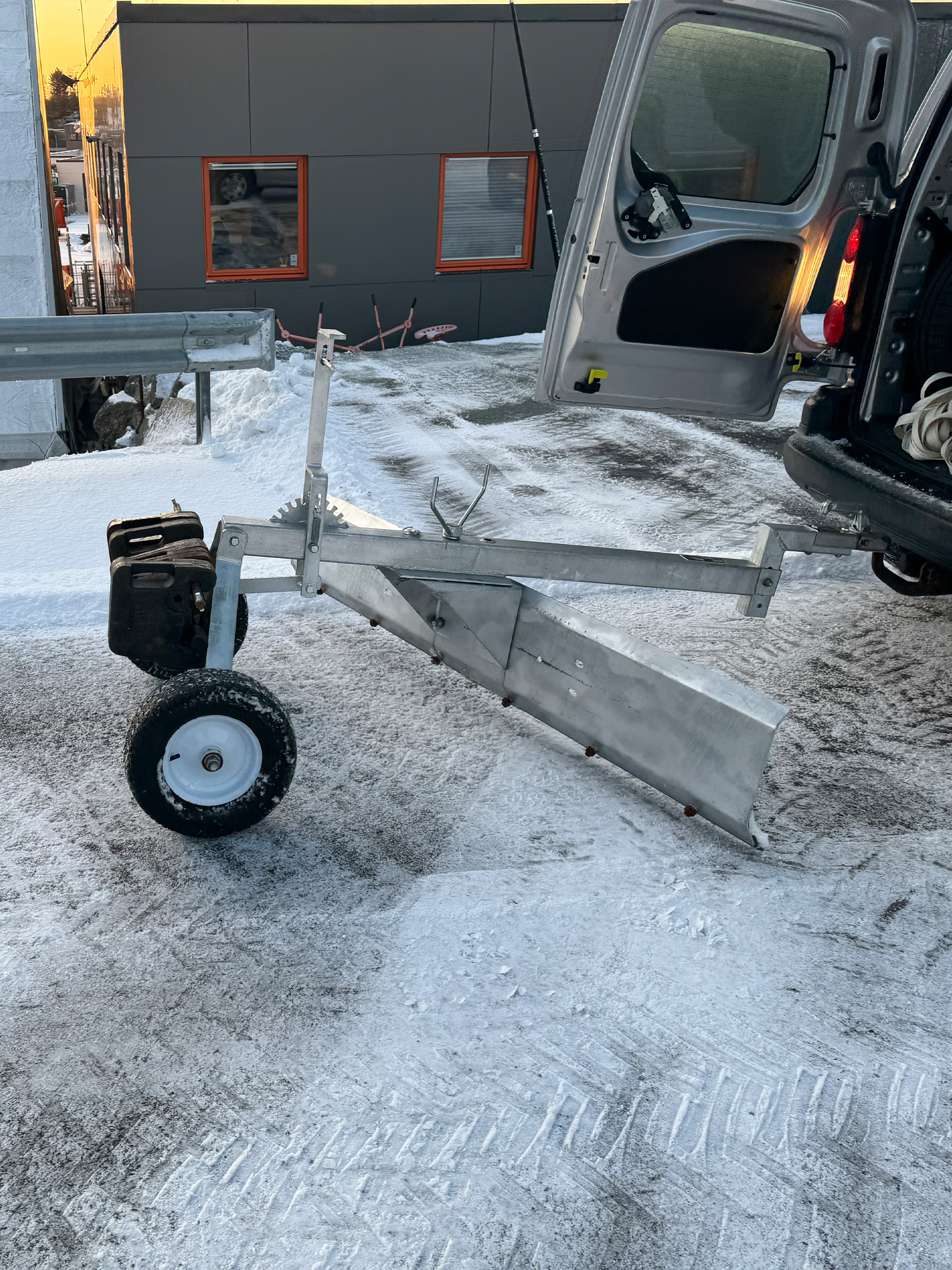 Snøskjær veiskrape til ATV Bil - Wee.no