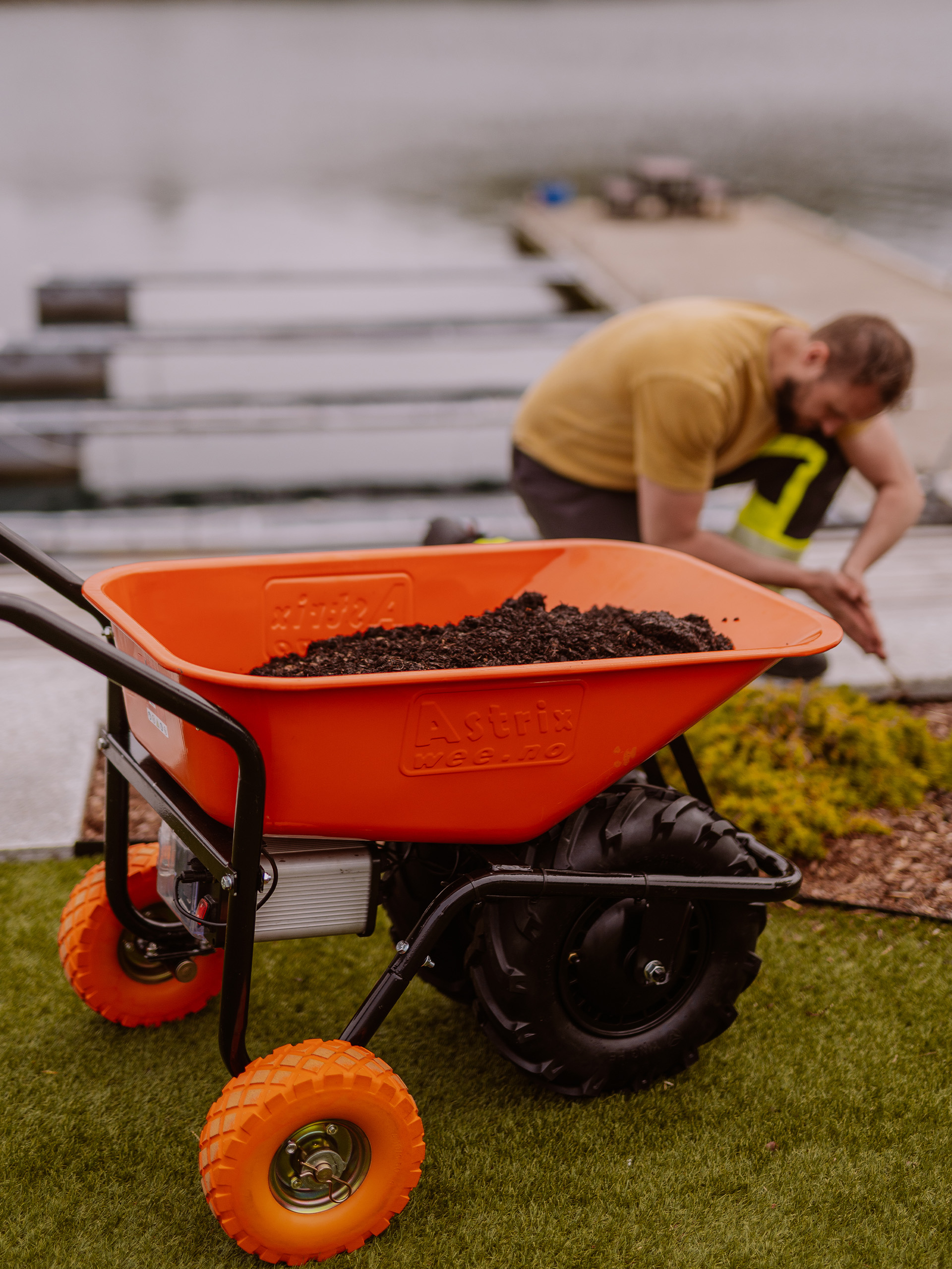Astrix 2-B elektrisk trillebår - Wee.no